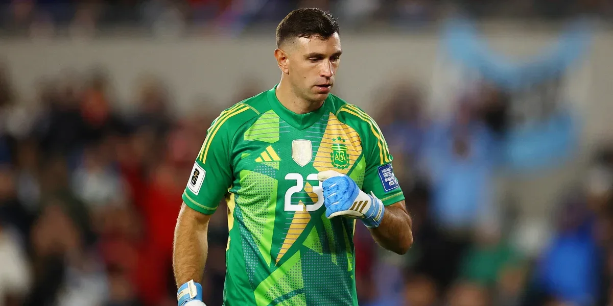 Emiliano Martínez afuera de la próxima doble fecha de Eliminatorias por ...