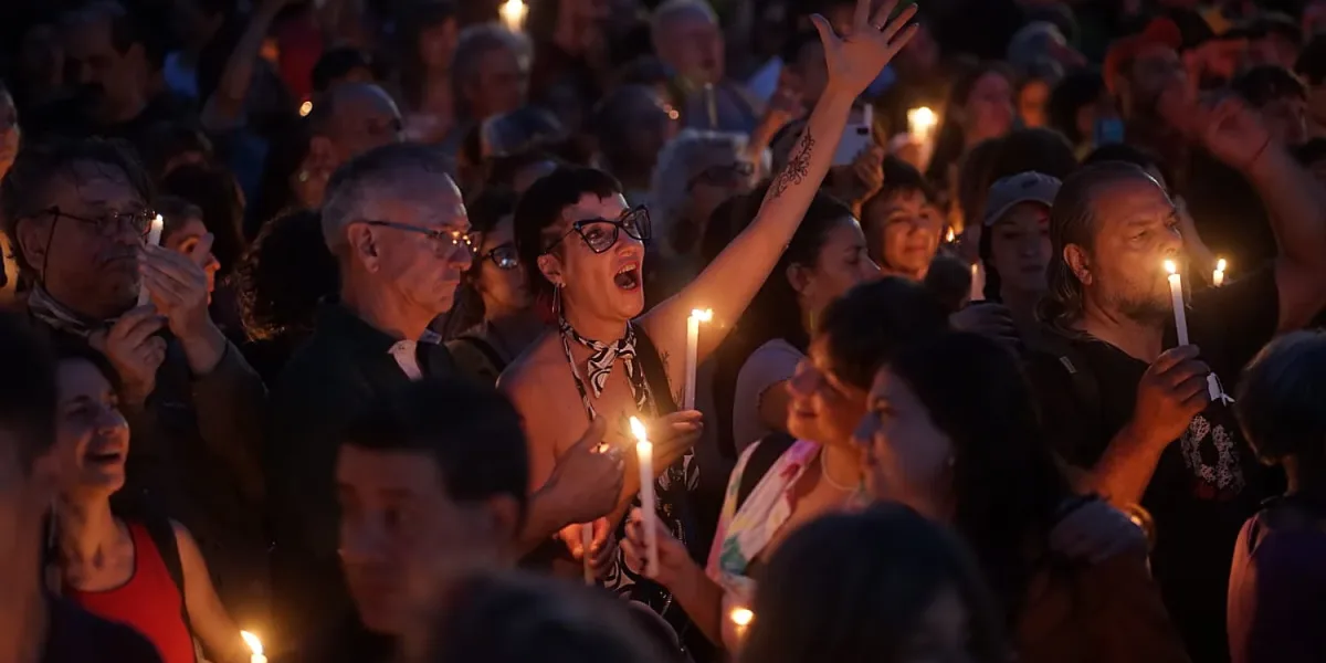 "Una memoria que arde": Masivo festival contra los despidos y el cierre ...