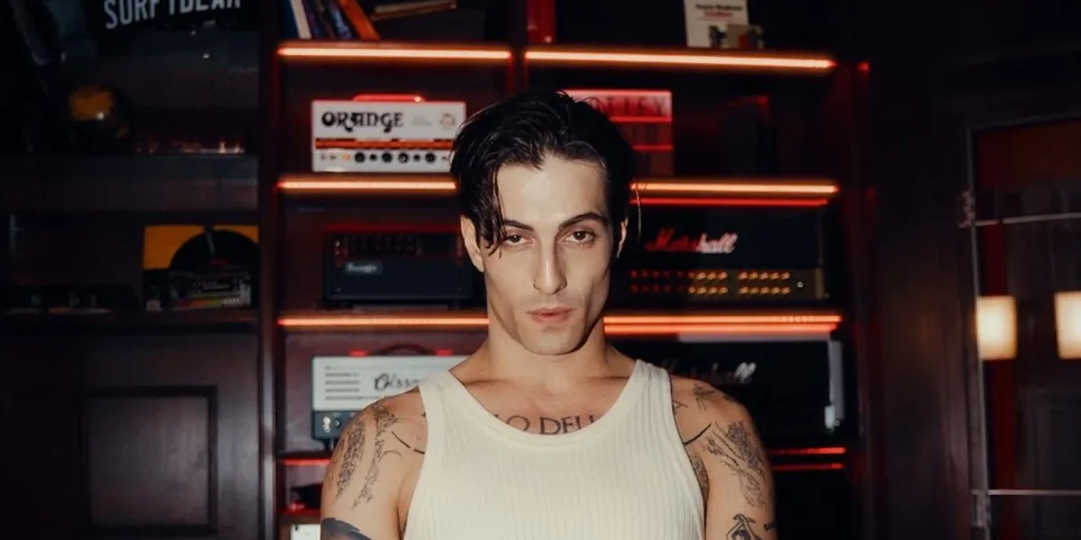 Damiano David comparte su cover de "Nothing breaks like a heart" | Filo ...