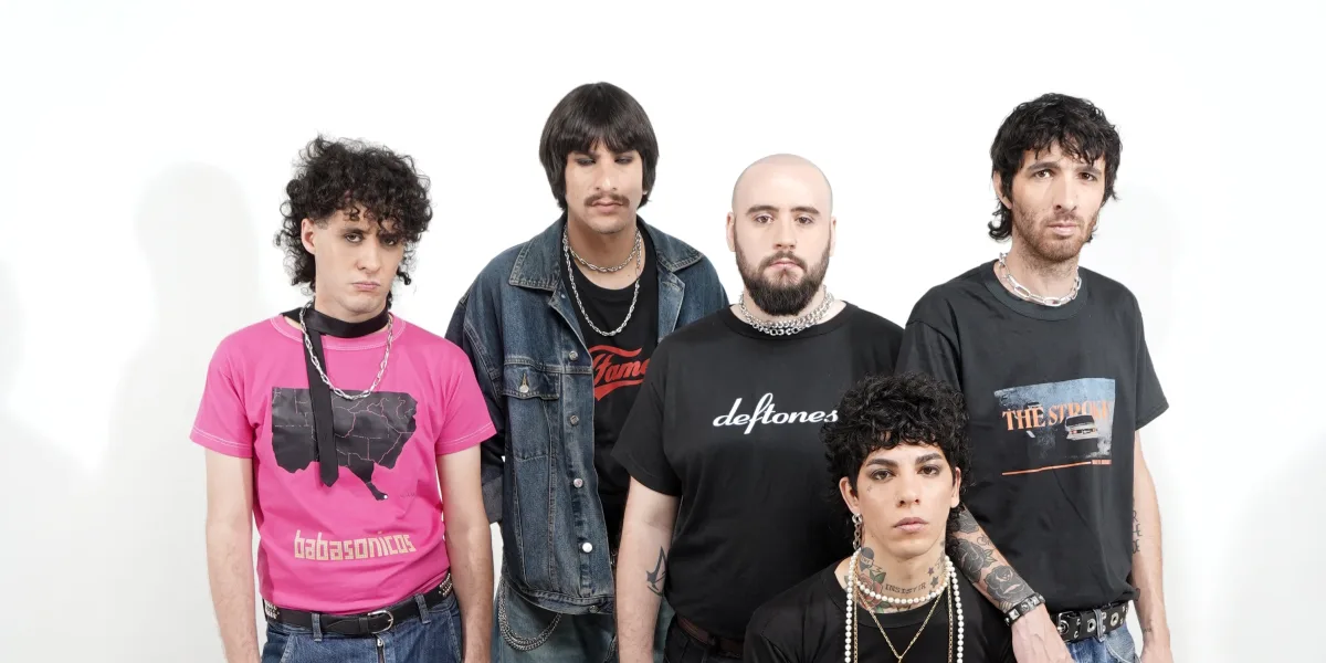 Reybruja presentó su nuevo single "Que se la banquen" | Filo News