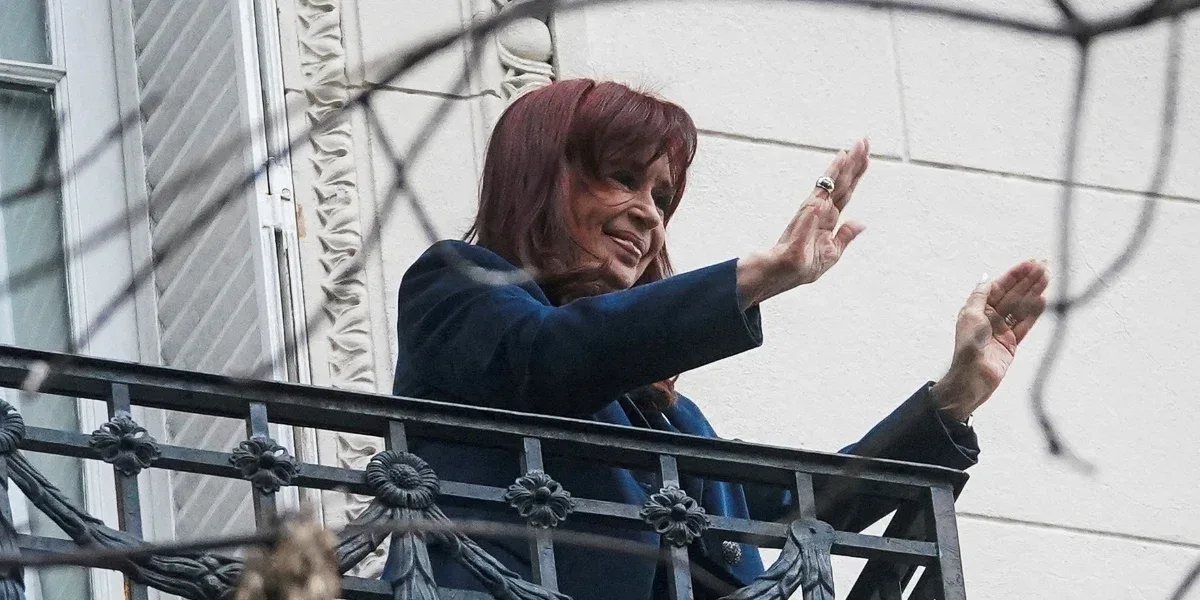 Habló CFK; "Me metieron presa porque el modelo se les cae a pedazos"; Suben las retenciones ...