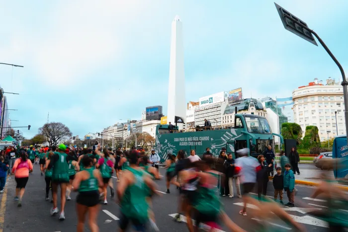 El etíope Habtamu Birlew ganó la Maratón de Buenos Aires, que fue ...