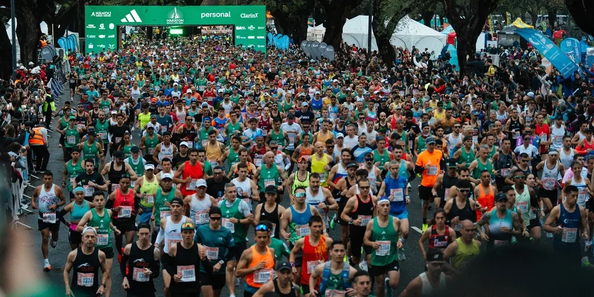 El etíope Habtamu Birlew ganó la Maratón de Buenos Aires, que fue ...