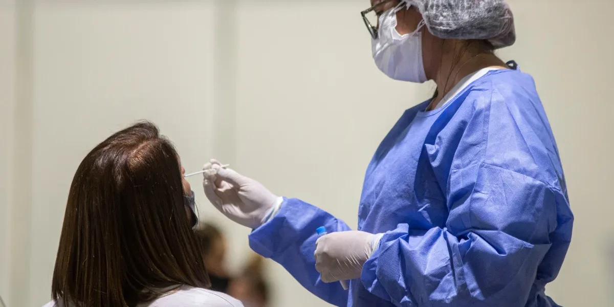 La gripe A (H3N2) duplicó casos en el país y ya se detectó en 14 ...