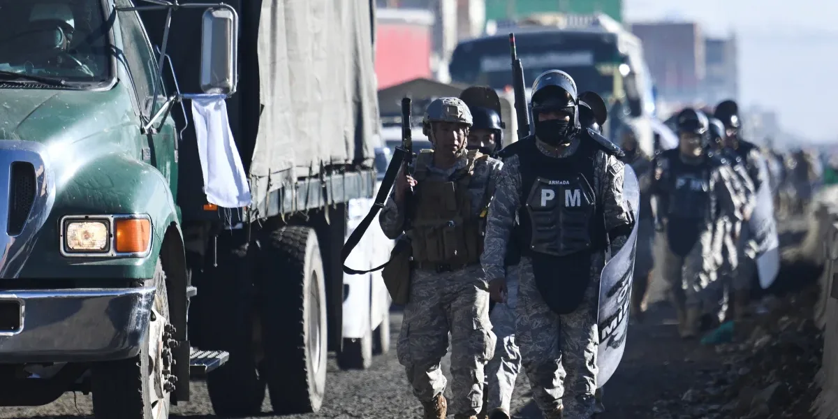 Bolivia debate habilitar a las Fuerzas Armadas para intervenir en las ...